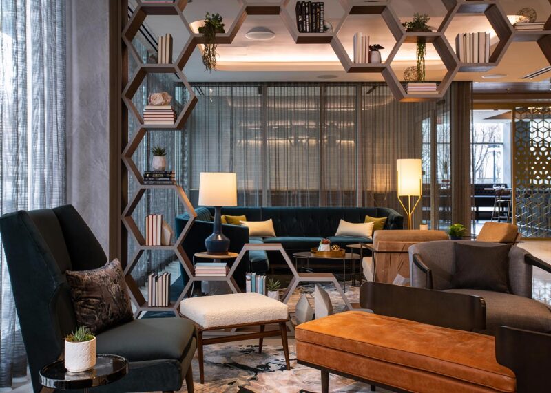 Le Meridien Essex Inn Oxford Hotels And Resorts Llc